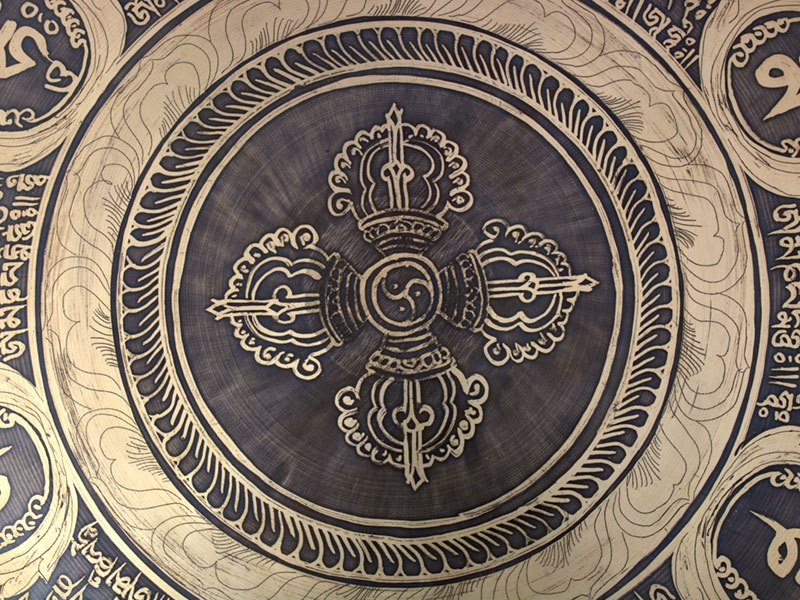Nepal Gong mit Doppel Dorje und Mantra Gravur